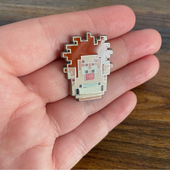 Disney | Other | Disney Wreck It Ralph And Fix It Felix Pixel Head Pins ...